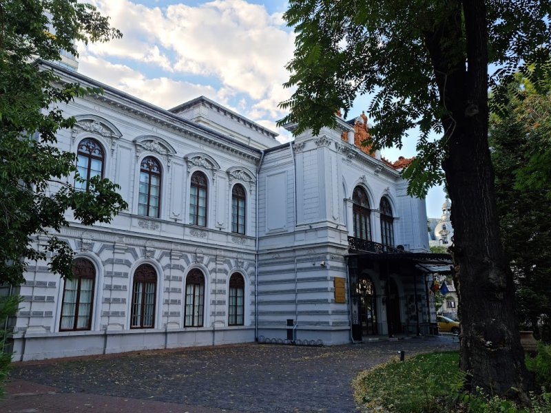 Palatul Suțu - Descoperă acest loc din București