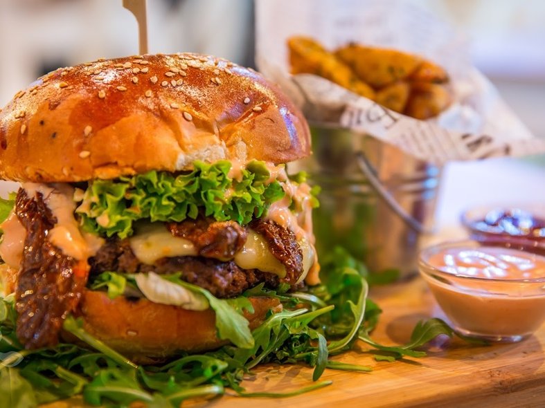 South Burger - Descoperă acest loc din București