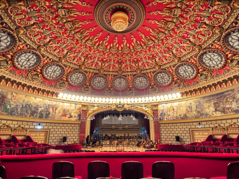 Opera Națională București - Descoperă acest loc din București