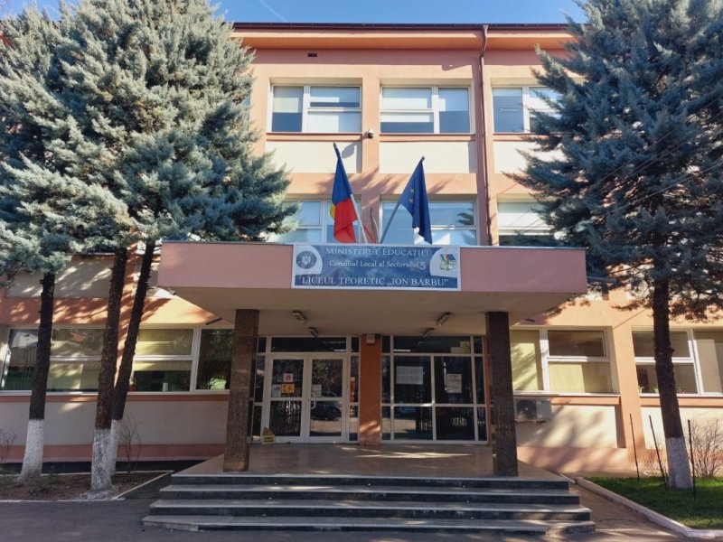 Liceul Teoretic „Ion Barbu” - Descoperă acest loc din București